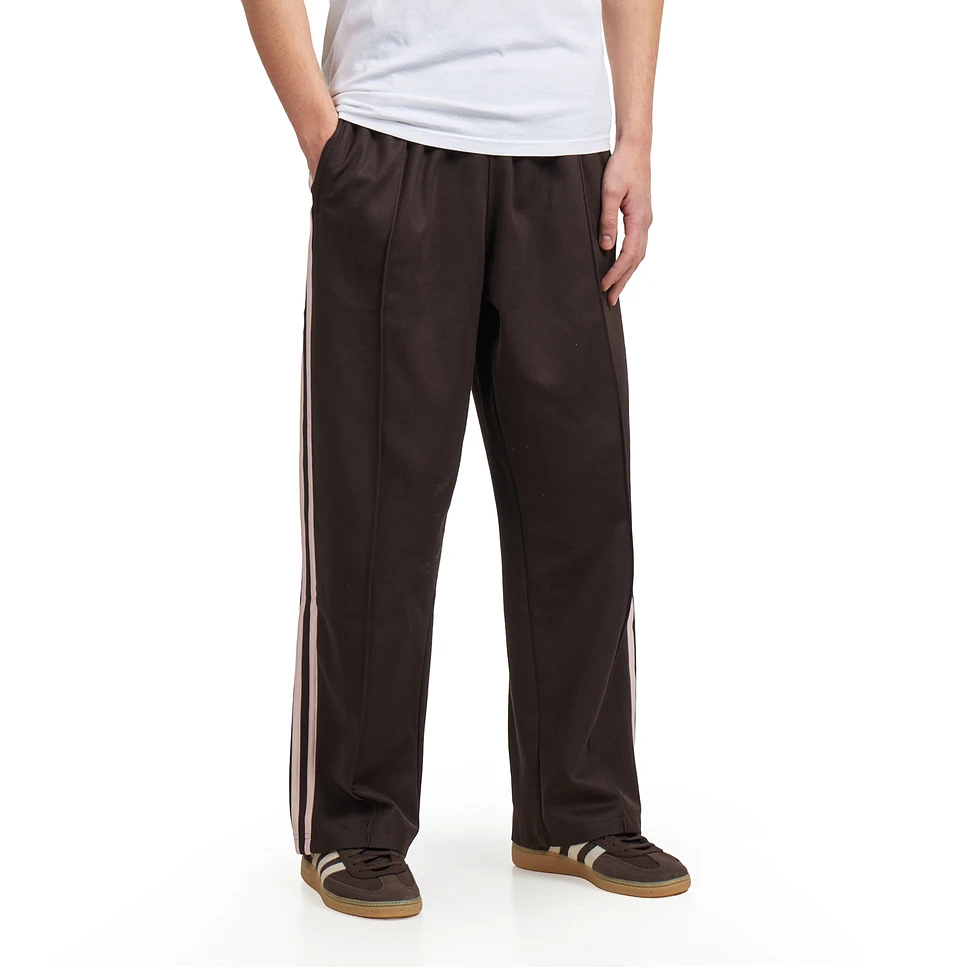 adidas - Baggy Track Trousers (Aurora Coffee) | HHV